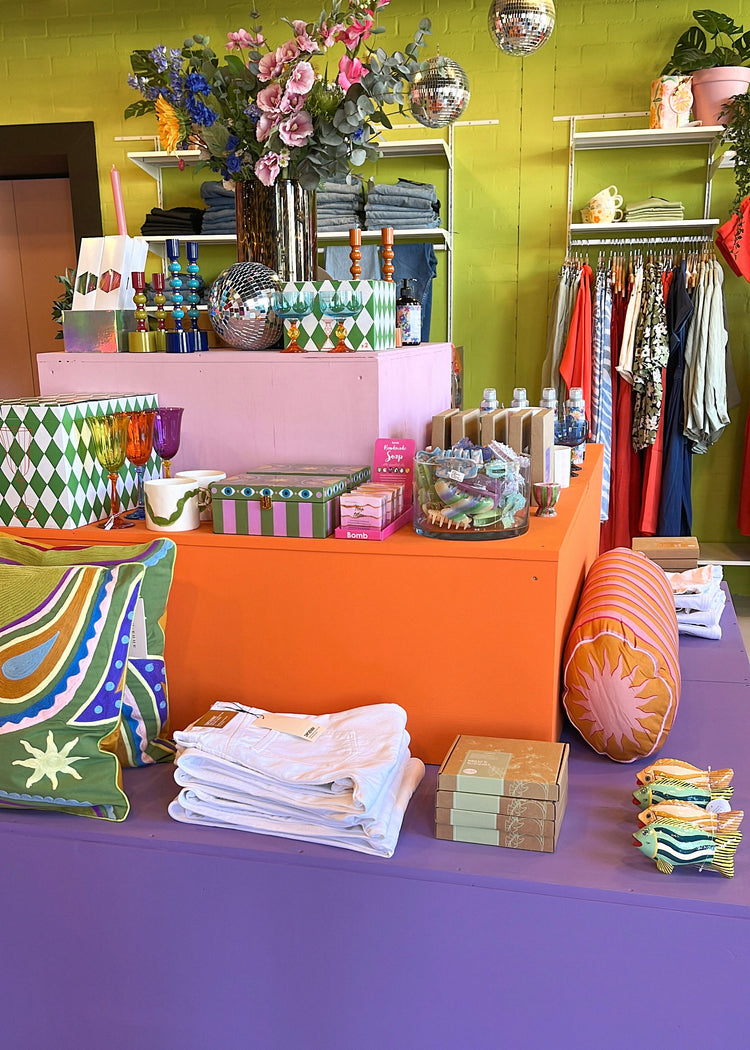 Bubbles theme store Goes